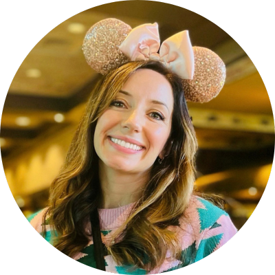 Our Agents – Kristin Hand • Destination Wonderland Travel